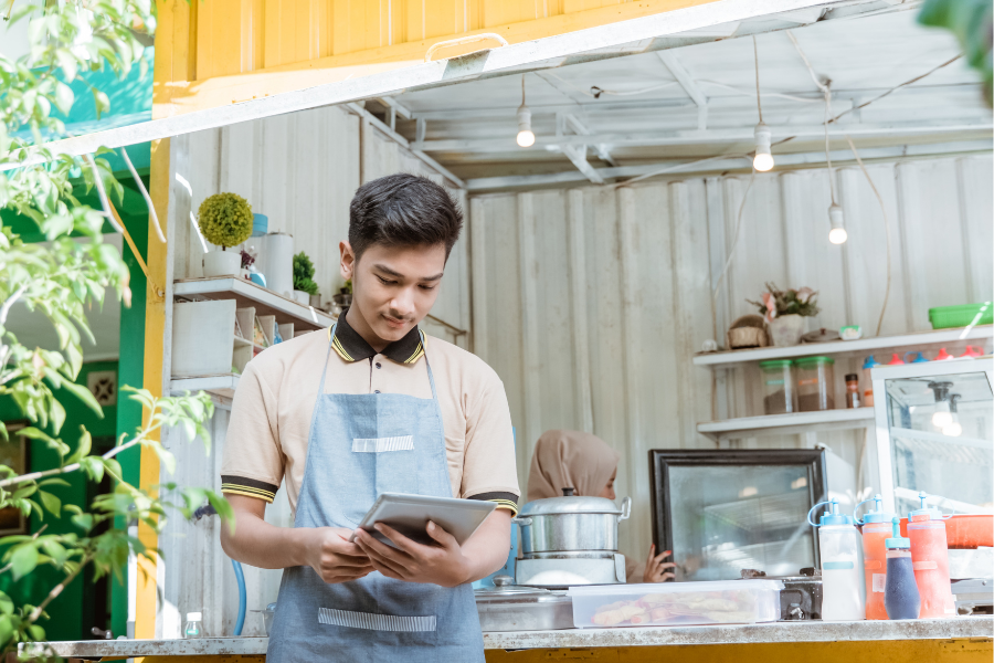 A guide to starting your first job | Money & Life